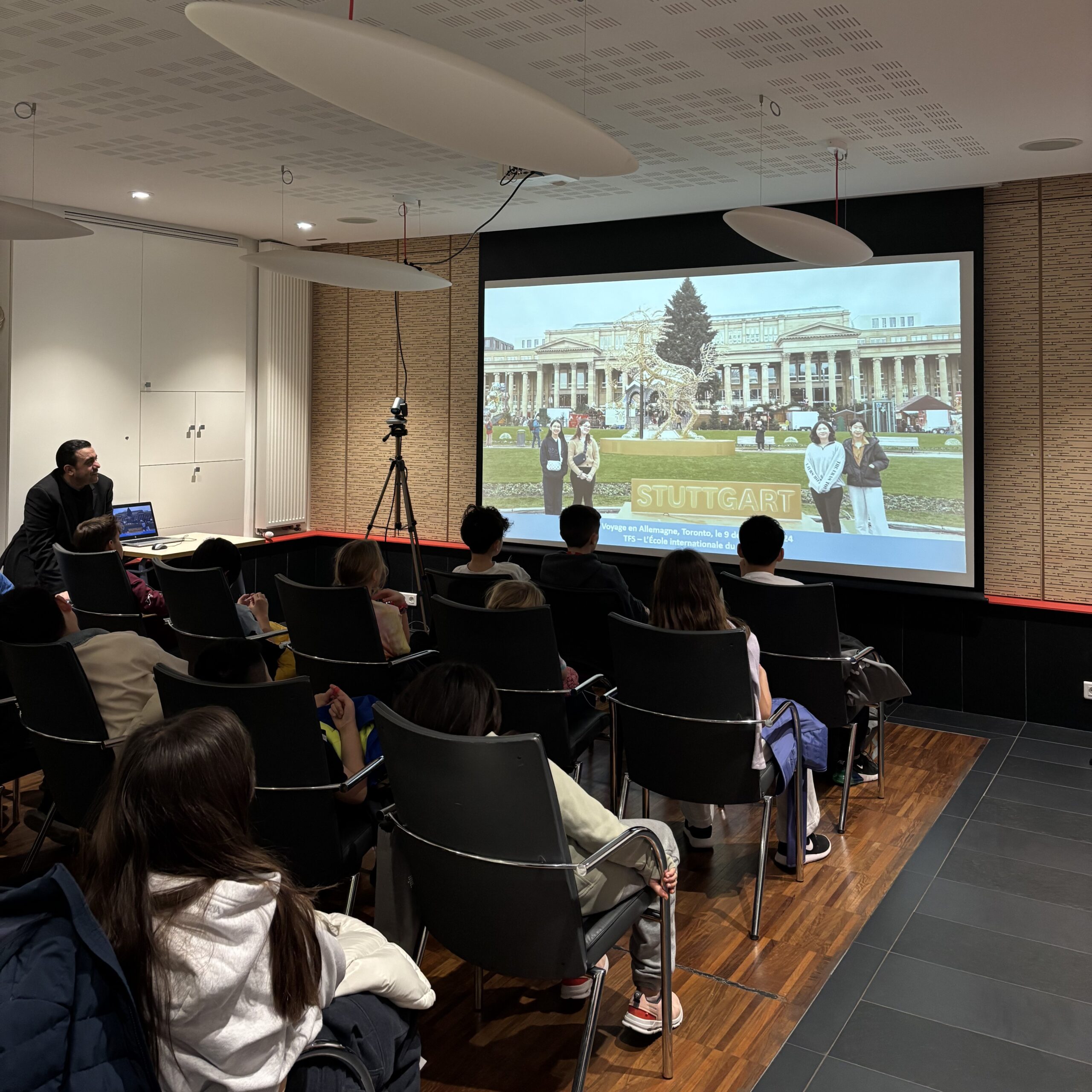 Un voyage entre mémoire et apprentissage pour les élèves de Toronto ...